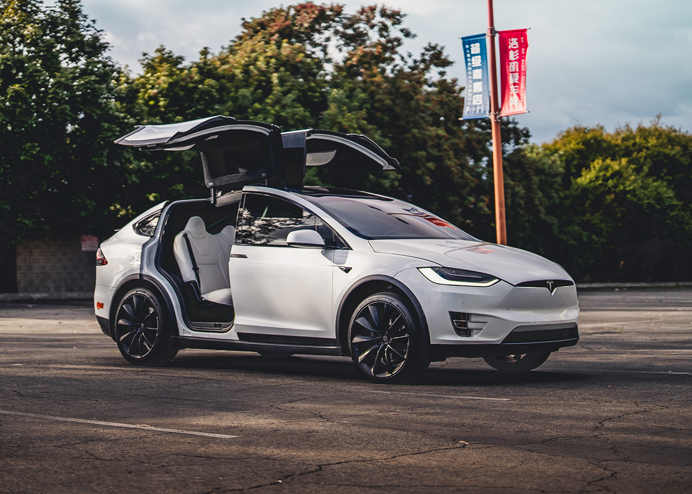华人租车，美国租车，车辆介绍 - Tesla MODEL X 2020